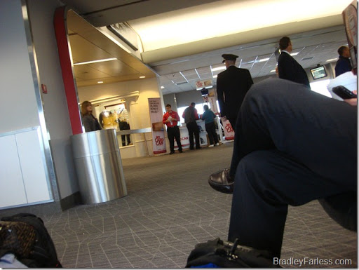 LaGuardia Airport Vultures – Bradley's Old Fashioned Weblog